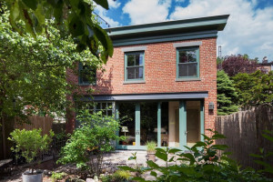 Renovated Carroll Gardens Carriage House Comes With a Private Entryway | 6sqft