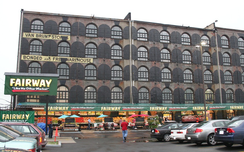Fairway Grocery Stores Struggling to Stay Afloat in Competitive Market ...