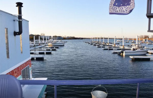 Funky Rockaway Houseboat Dubbed 'Ziggy Stardust' Now Renting for $850 ...