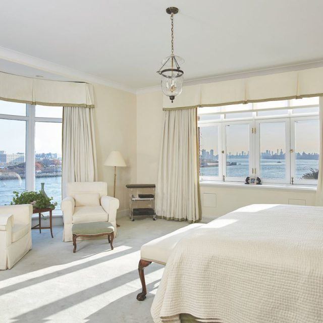 Ari Onassis' former Sutton Place townhouse hits the market for $30M | 6sqft