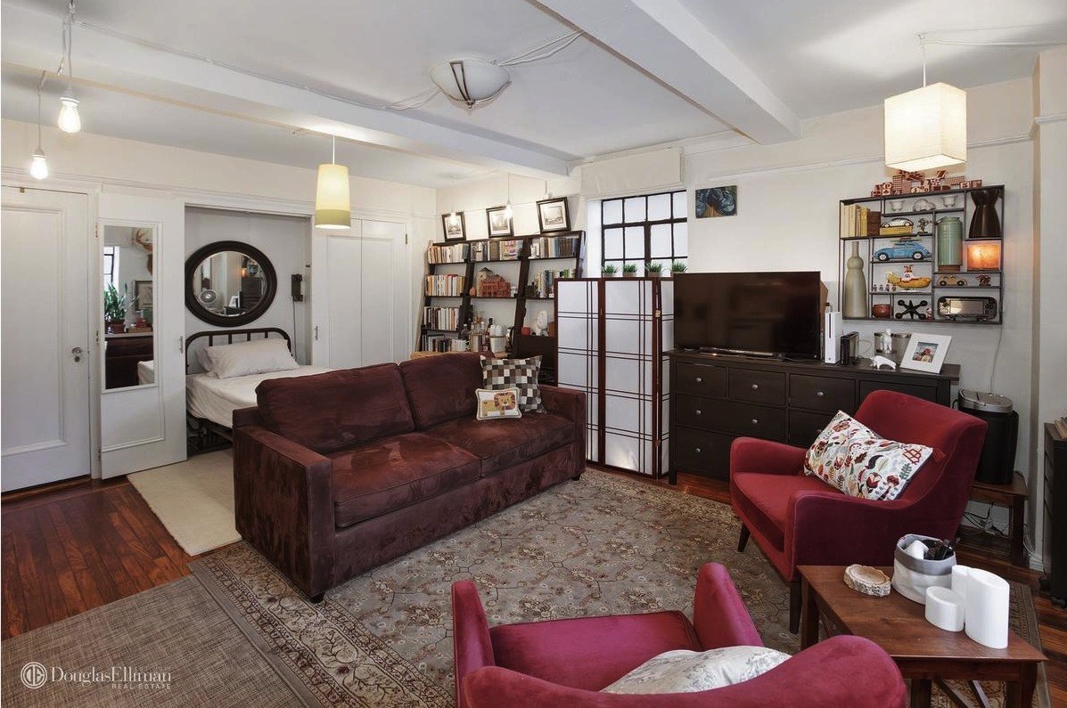 There s Plenty Of Charm Packed Into This 330 square foot Tudor City Pad There s Plenty Of Charm Packed Into This 330 square foot Tudor City Pad