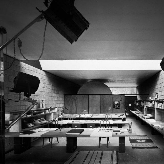 First home designed by Philip Johnson seeks $1M and a preservation ...