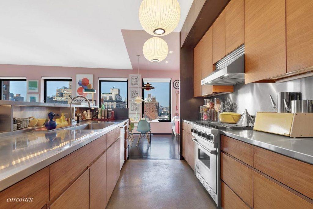 eBay exec’s madly mod and colorful Chelsea pad asks $2.2M | 6sqft