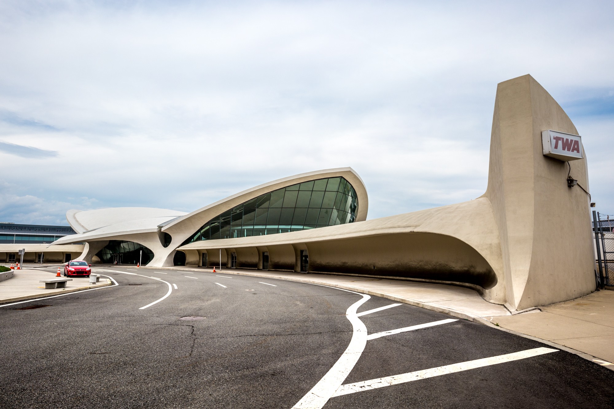 New details about JFK’s TWA Hotel revealed, on track to open in 18 ...