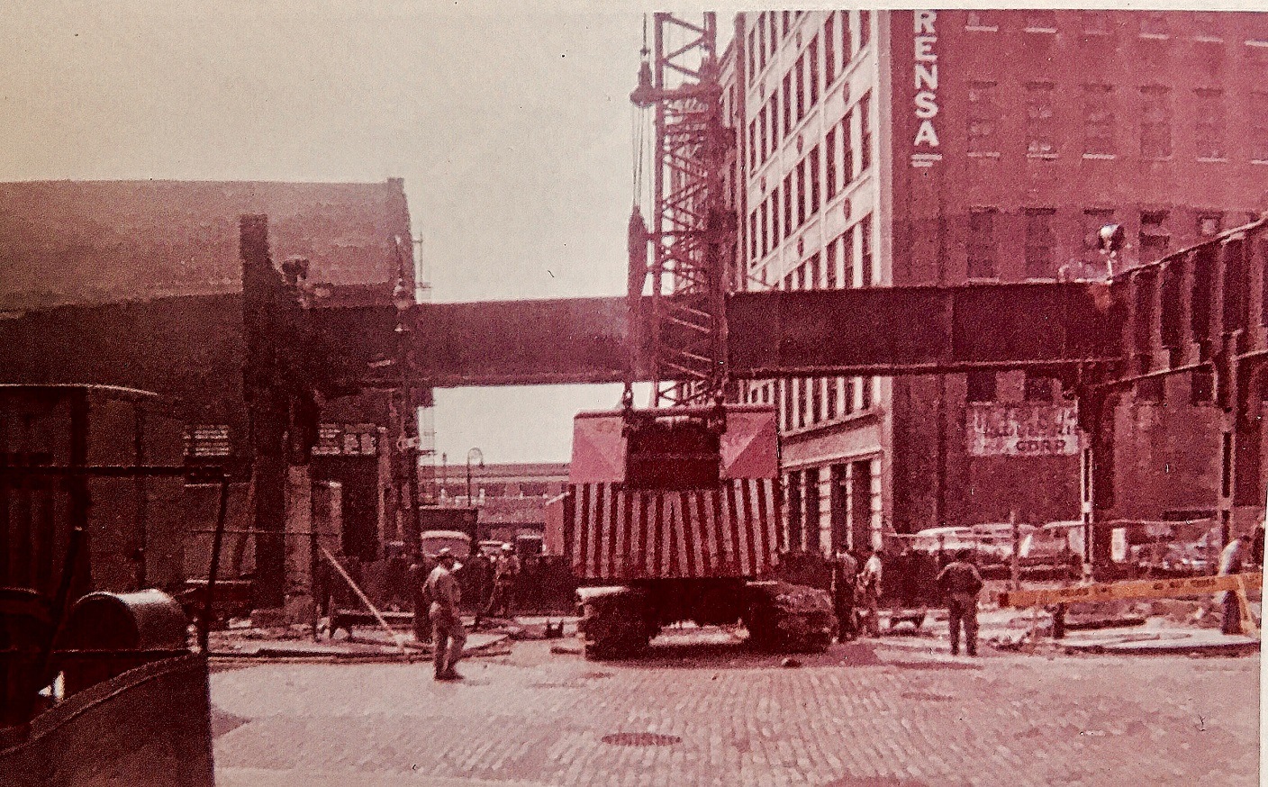 Rare photos of the High Line being demolished in the 1960s tell the ...