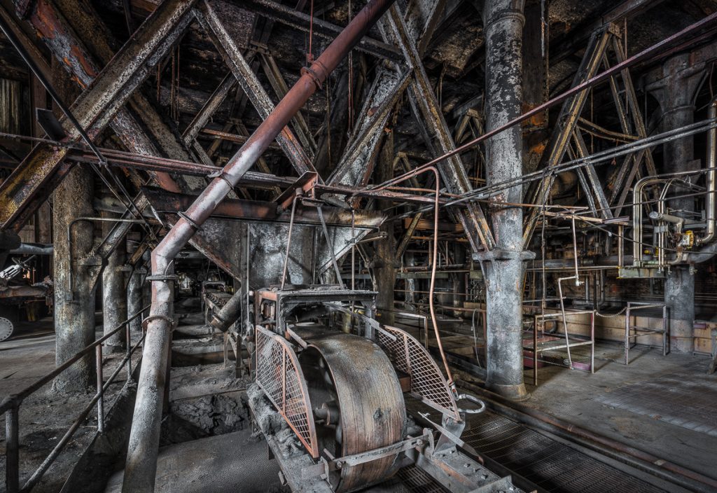 The Urban Lens: See the last photographs of the abandoned Domino Sugar ...
