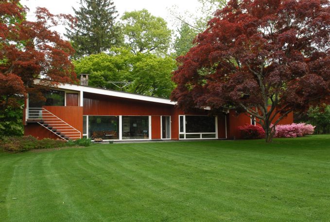 Tour mid century-modern icons from Philip Johnson, Marcel Breuer, Frank ...