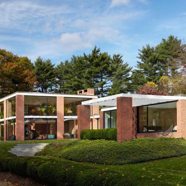 Tour mid century-modern icons from Philip Johnson, Marcel Breuer, Frank ...