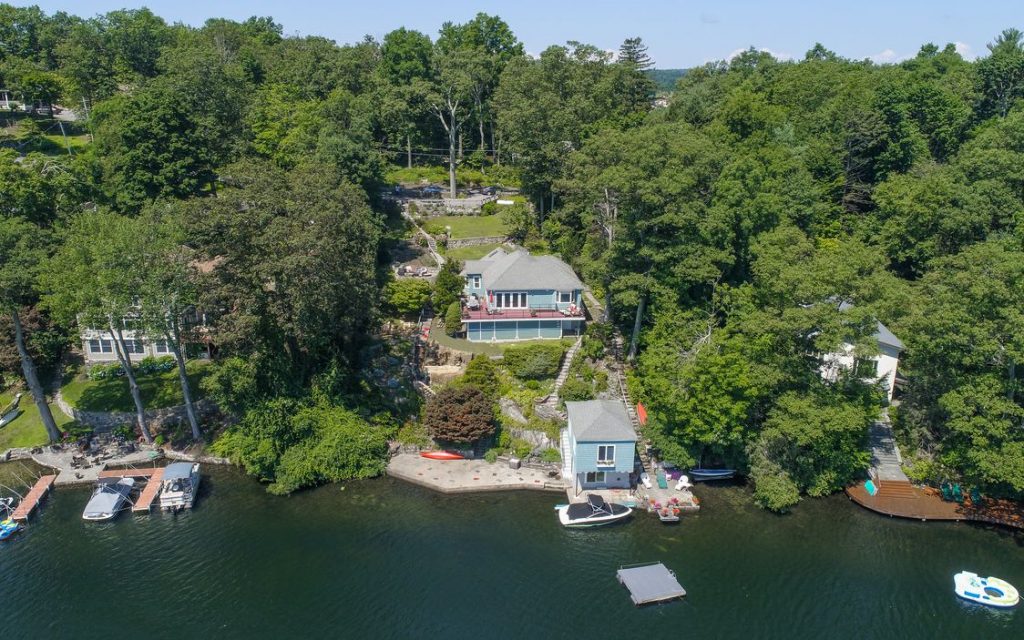 Joe Torre's upstate lake house with a waterfront terrace asks $1.4M | 6sqft