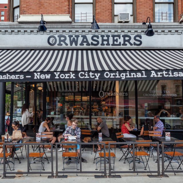 102-year-old Orwasher's Bakery is preserving NYC nostalgia while ...