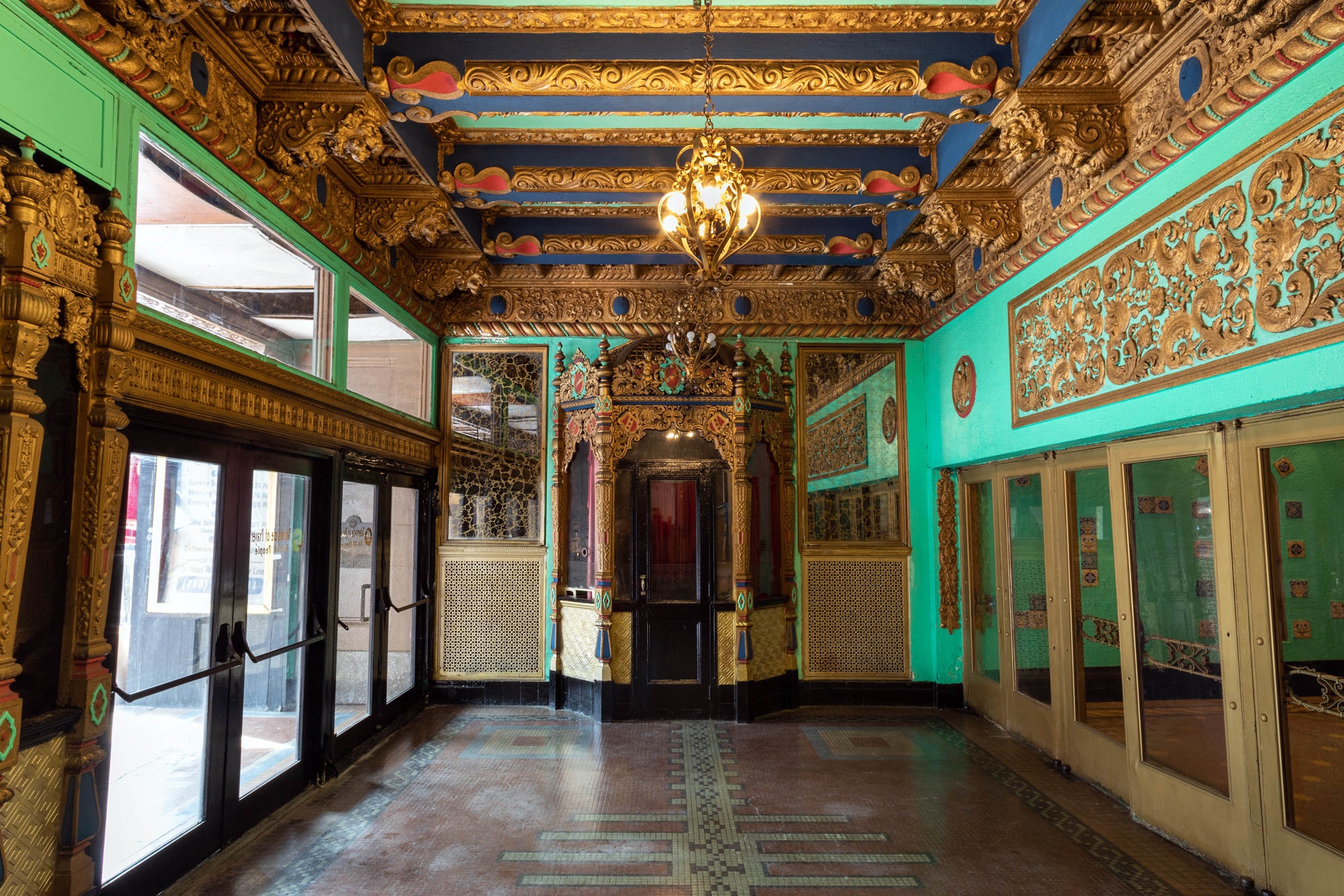 Behind the Scenes at Queens' Loew’s Valencia, once the most successful ...