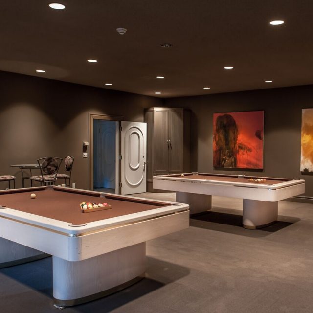 50 Cent finally unloads 52-room Connecticut compound for $2.9M | 6sqft