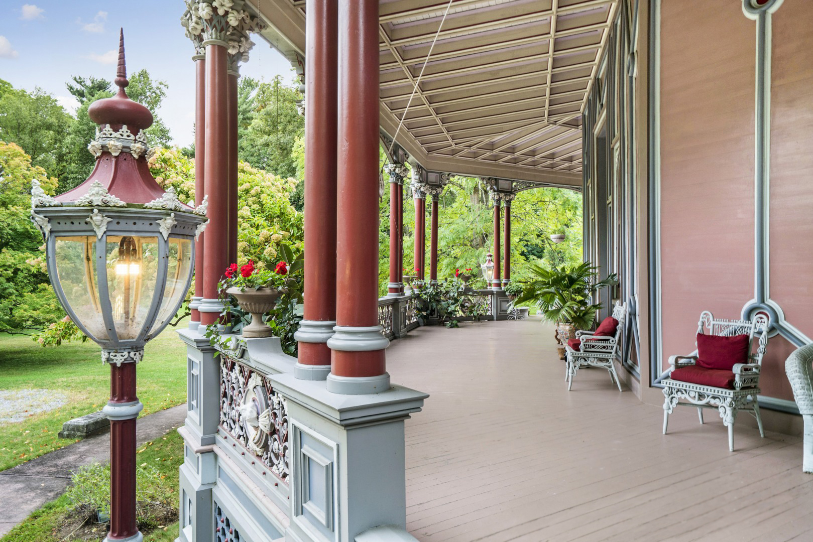 Tour Westchester's Octagon House, the world's only eight-sided, fully ...