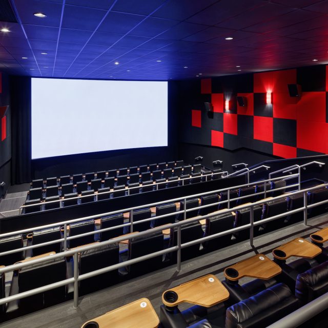 14-screen Regal theater opens at Essex Crossing on the Lower East Side ...