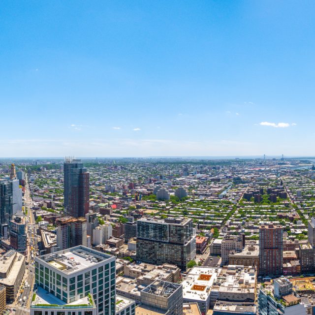 Extell's 720-foot Brooklyn Point tops out, becomes tallest tower in ...