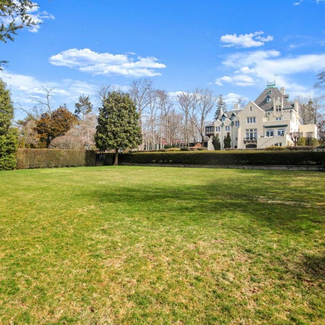 French chateau on the Connecticut coast asks $4.5M | 6sqft