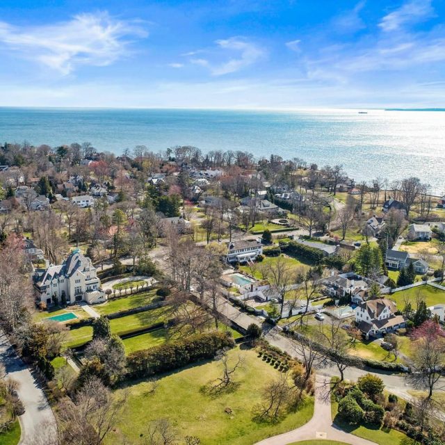 French chateau on the Connecticut coast asks $4.5M | 6sqft