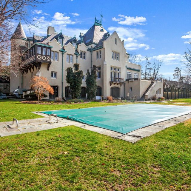 French chateau on the Connecticut coast asks $4.5M | 6sqft