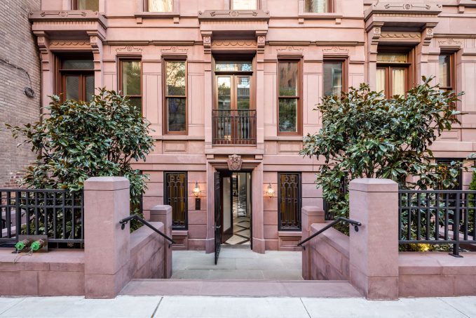 After three years, developer Joseph Chetrit unloads UES townhouse with ...