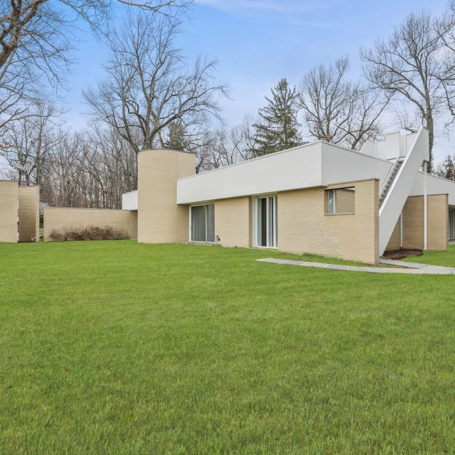 Now asking $1.75M, Richard Meier designed this Essex County, NJ home ...