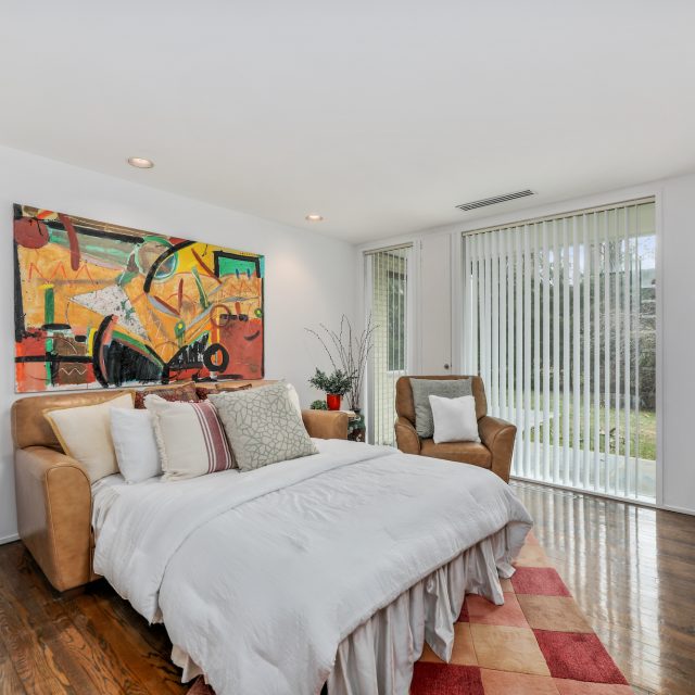 Now asking $1.75M, Richard Meier designed this Essex County, NJ home ...