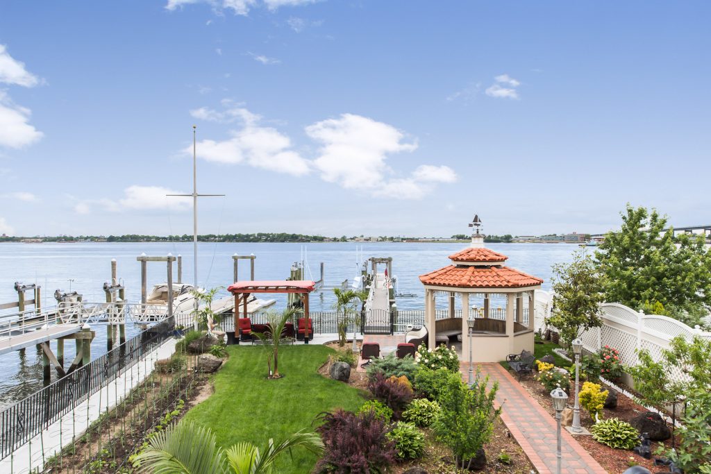 $6M Beechhurst home is like a waterfront Mediterranean villa in Queens ...