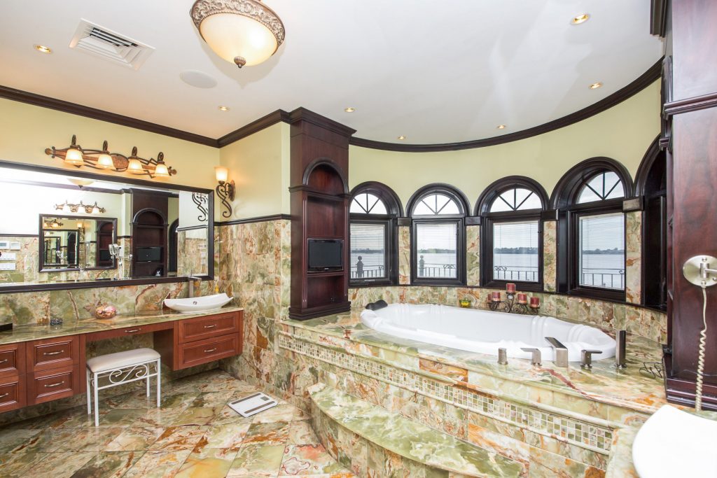 $6M Beechhurst home is like a waterfront Mediterranean villa in Queens ...