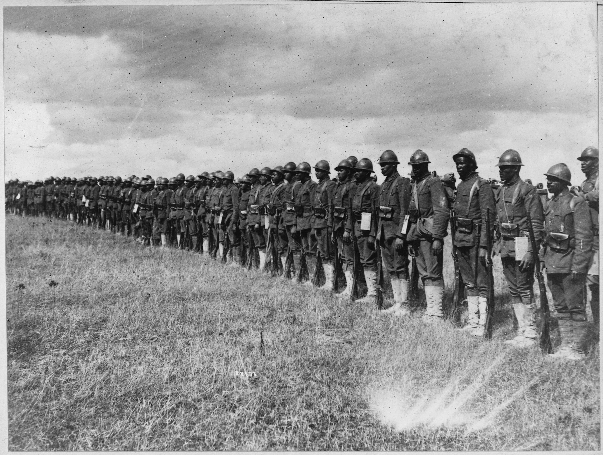 100 years after WWI, all-Black unit Harlem Hellfighters awarded ...