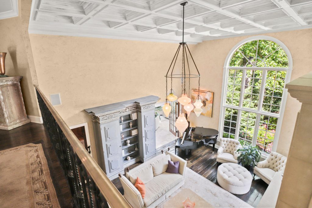 Asking $1.7M, this Tuscan-style Connecticut villa has a 500-bottle wine ...