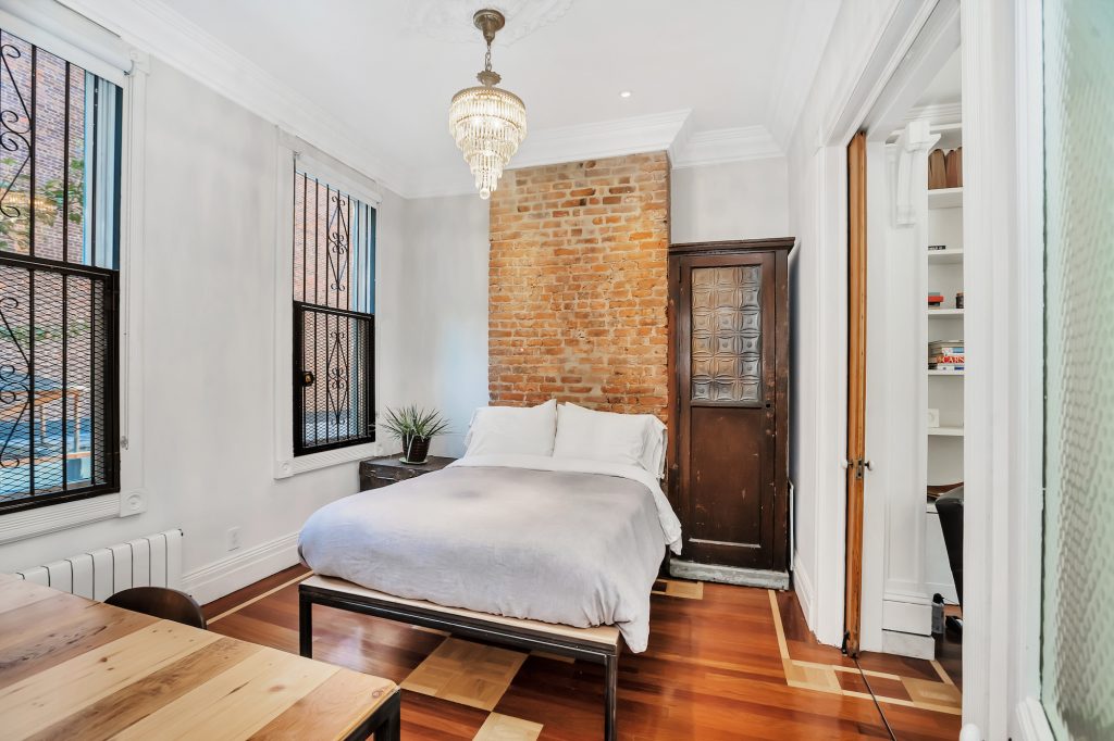 On Washington Heights' hidden Sylvan Terrace, a modernized wooden ...