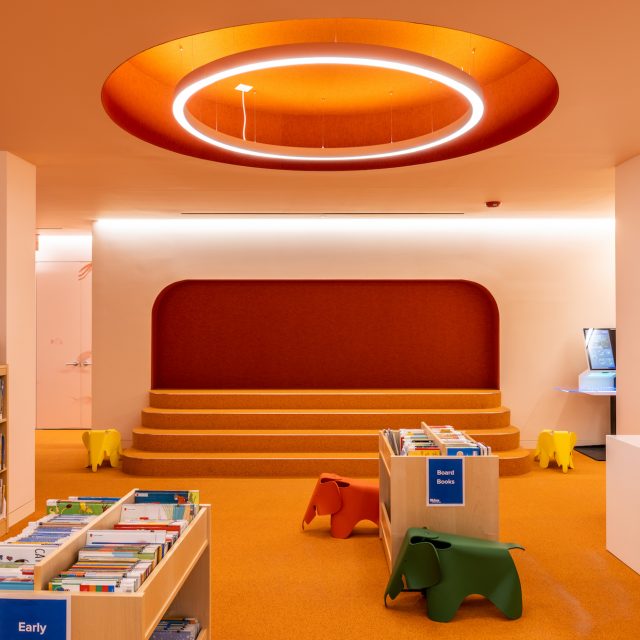 Brooklyn Public Library opens new branch under the Manhattan Bridge in ...