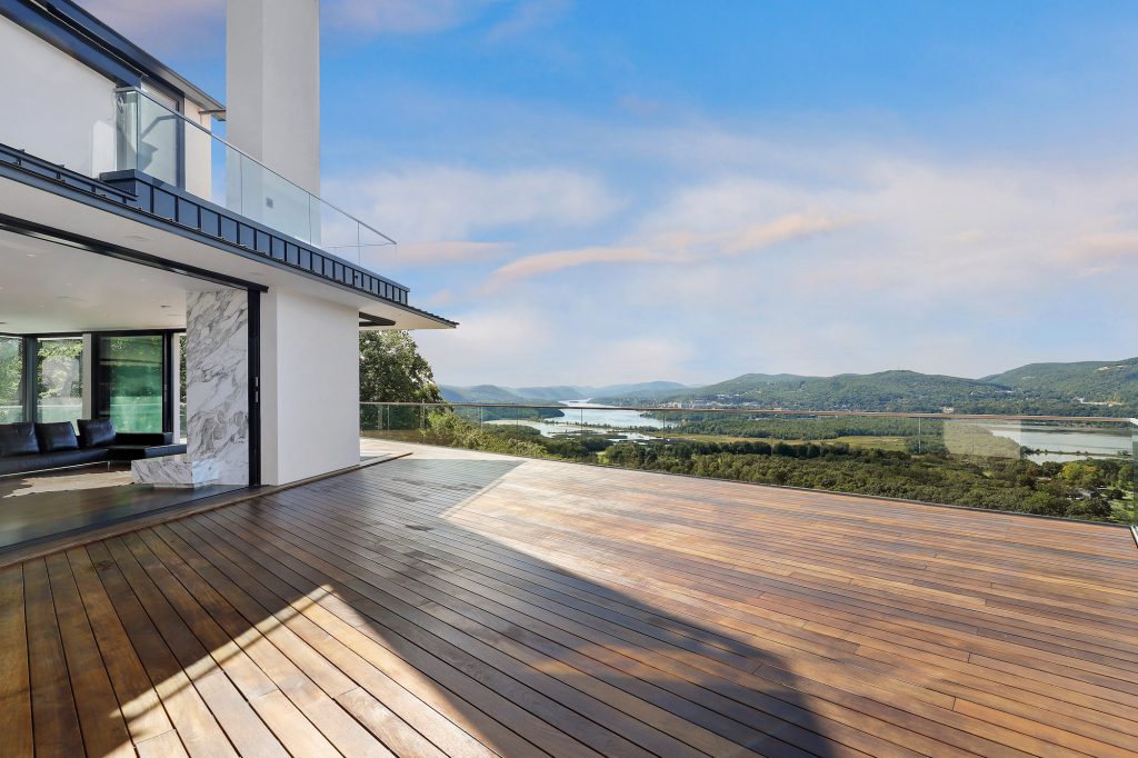 Enjoy Hudson River views from a cantilevered terrace above the tree ...