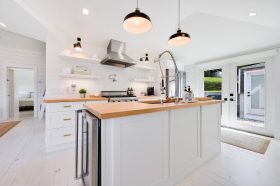 Beachy bungalow in Montauk has modern interiors and cute backyard for ...