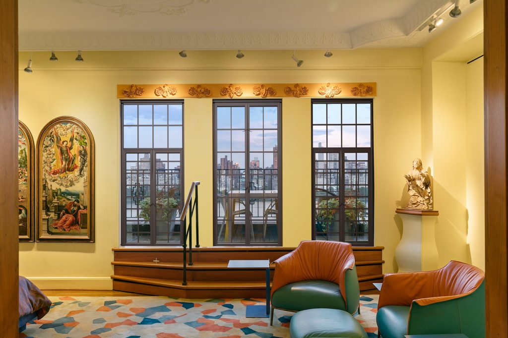 The El Dorado apartment of renowned art collector and 'Beastie mom ...