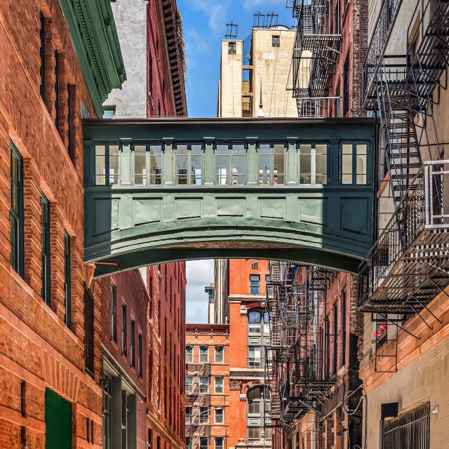 Tribeca's historic skybridge building finally sells for $24M | 6sqft