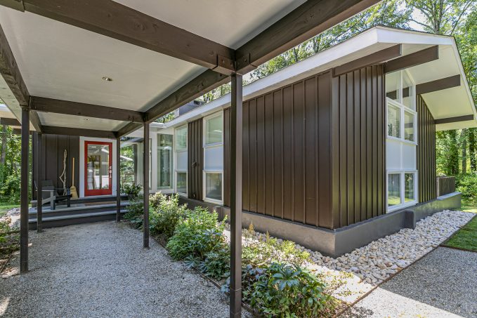 A restored mid-century modern NJ home designed by prefab pioneer Carl ...