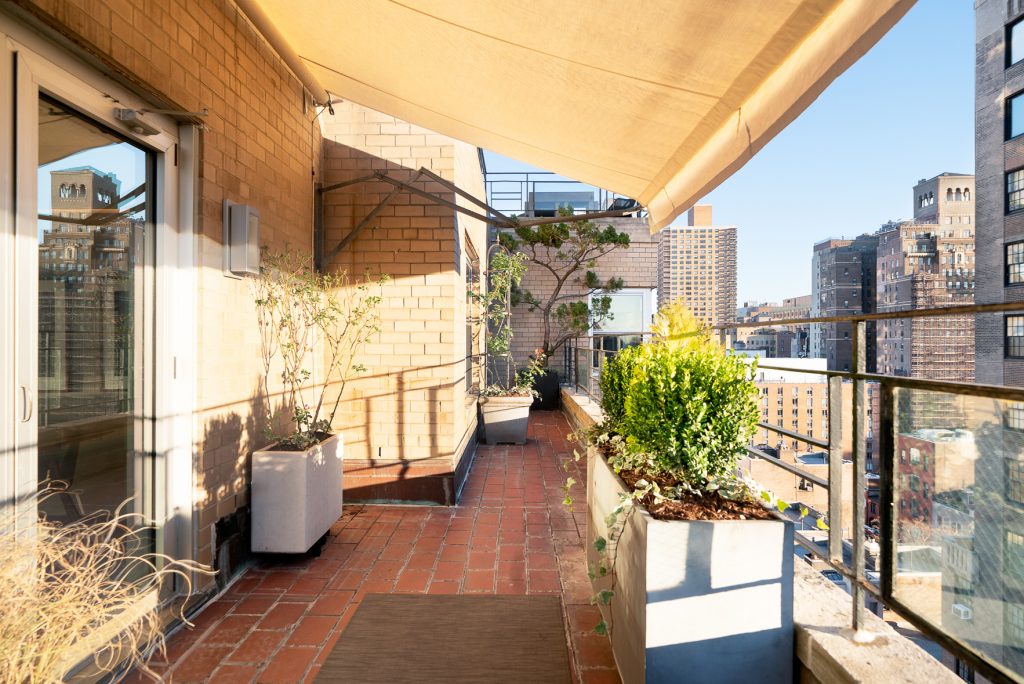 $1.9M Greenwich Village co-op has a huge planted terrace and Washington ...