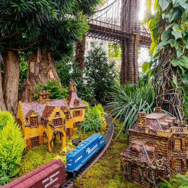 Inside the NYBG's Holiday Train Show, a whimsical tribute to NYC | 6sqft