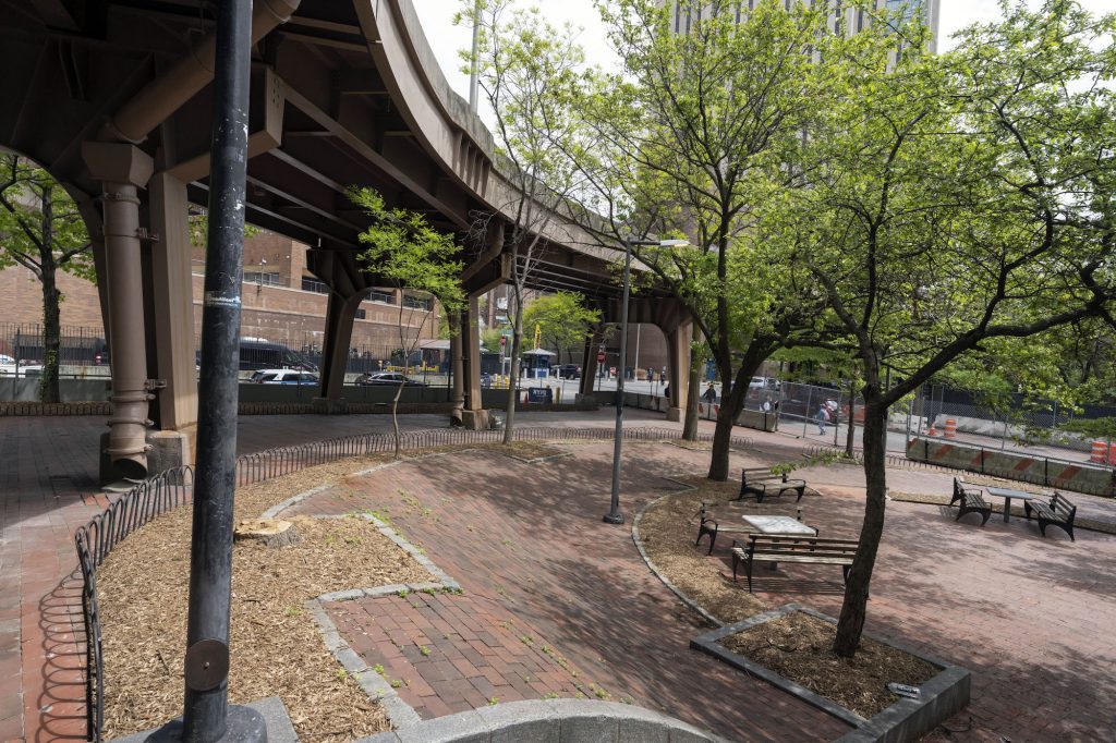A section of NYC skateboarding 'mecca' Brooklyn Banks reopens in ...